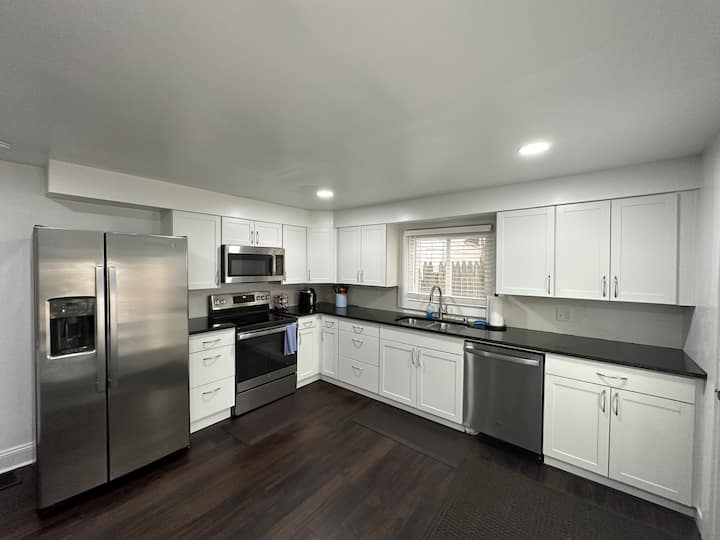 Stainless | Glass Art | Walkable - University Heights – Indianapolis
