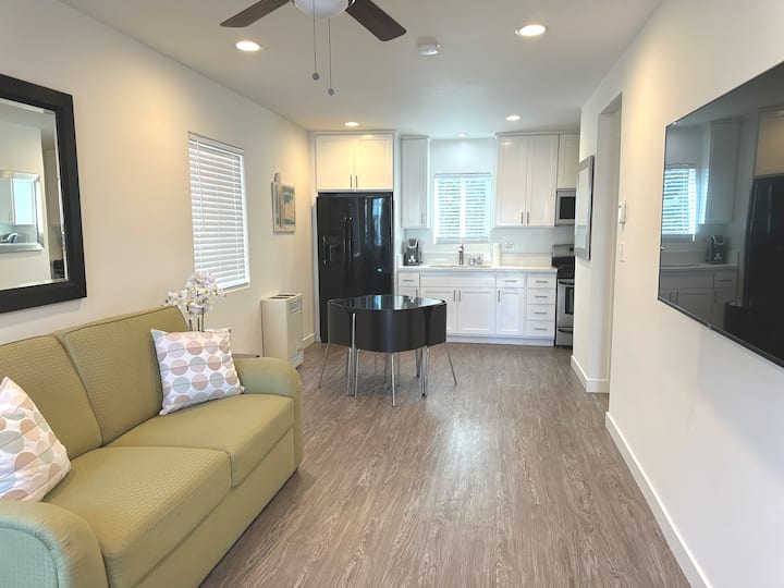 1 Bdr Apt + Near Beach & Airport - Culver City