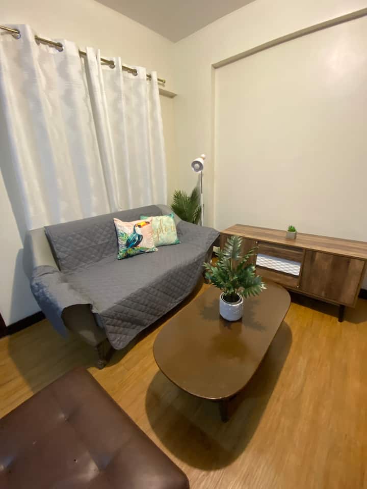 Cozy Condo W/ Fiber Internet &Parking@laspinascity - Muntinlupa