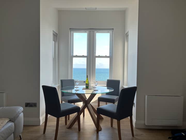 Relax, And Work By The Sea! - Youghal