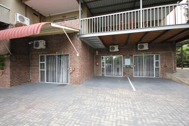 Ingwe Guesthouse - Mbombela