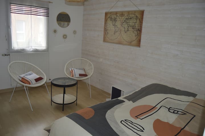 Chambre Dans Maison Individuelle - Carquefou