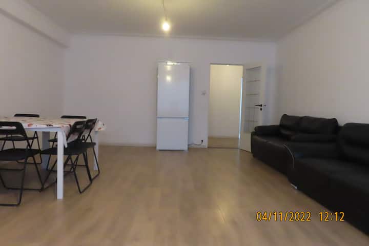 Spacious 2-bedroom Flat - Antwerp, Belgium