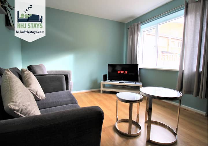H15-3 Bdrm House Close To Town Driveway 2.5 Bath - Newcastle upon Tyne
