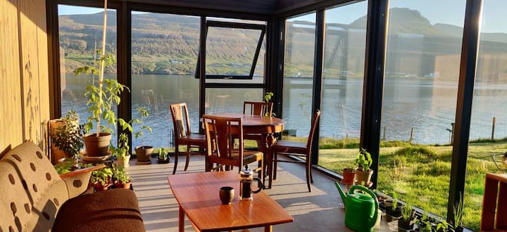 Dobbeltværelse På Café Mormor á Tvøroyri - Îles Féroé