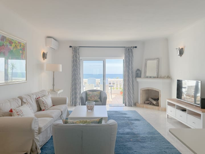 Charming Penthouse With Sea View In Lagos - Lagos