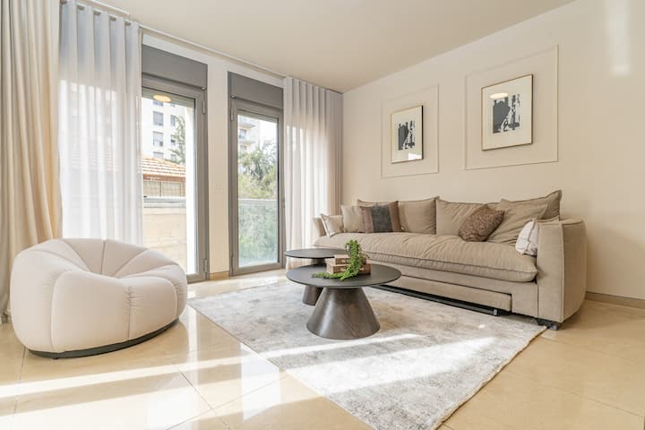 Luxury And Large 2 Bedroom - Rav Kuk Residence - Jerusalem