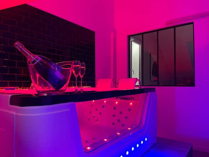 L'atticisme : Jacuzzi & Parking - Voiron