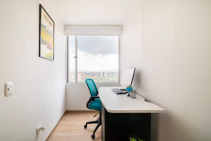 Remote Work Gem! Central-dryer-parking-airport - Bogotá