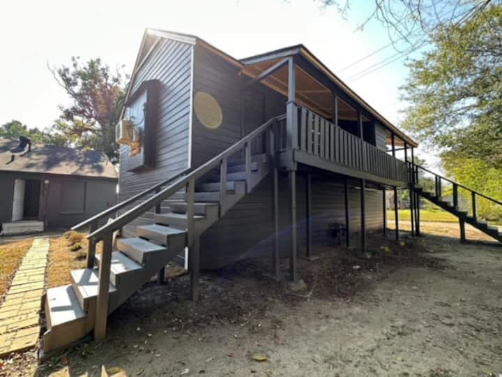 Renovated Studio Near Hospitals - Lufkin, TX
