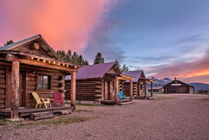 Triangle C Cabins-2 Aperejo - Stanley, ID