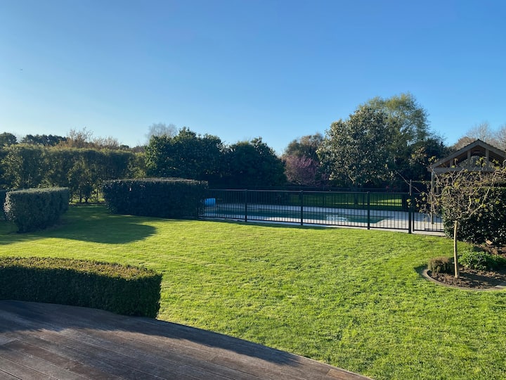 Lifestyle Block - Pool And Spa - Cambridge