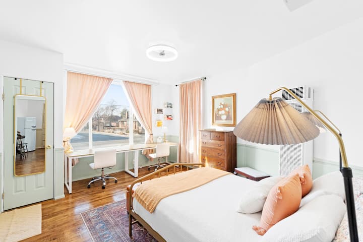 Bright And Sunny Suite In Historic Home-walkable! - Hogle Zoo, Salt Lake City