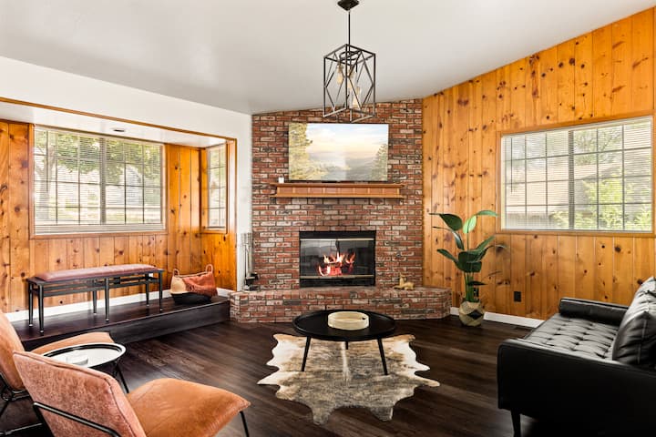 The Deer Lodge-5 Miles From Lake Arrowhead Village - Lake Arrowhead, CA
