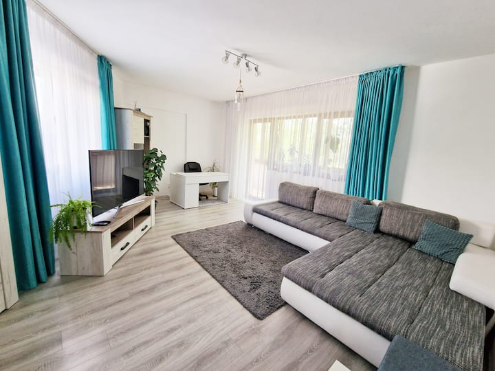 Berceni, Sector 4 Vacation Rentals & Homes - Sector 4, Bucharest ...