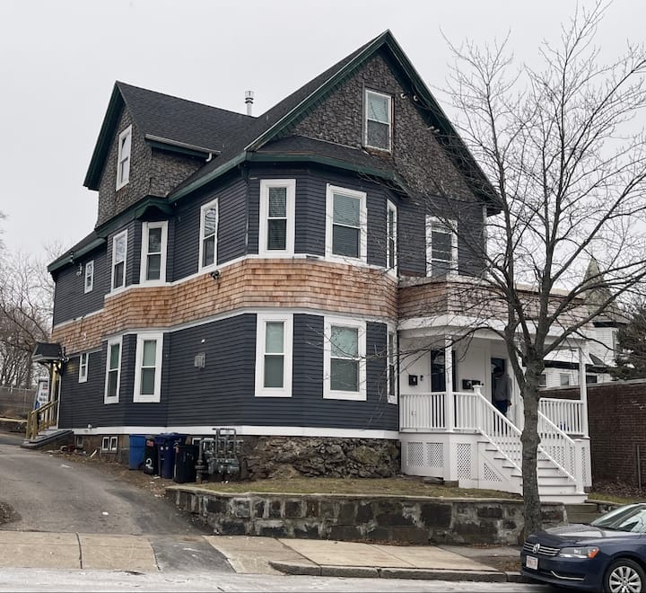 Cozy Apartment In Dorchester. - Boston, MA