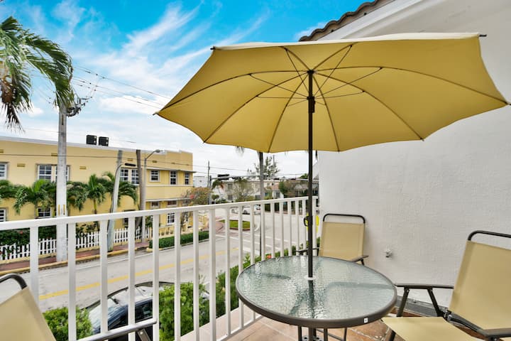 Suite 5 Min Way From The Beach - Miami Beach, FL