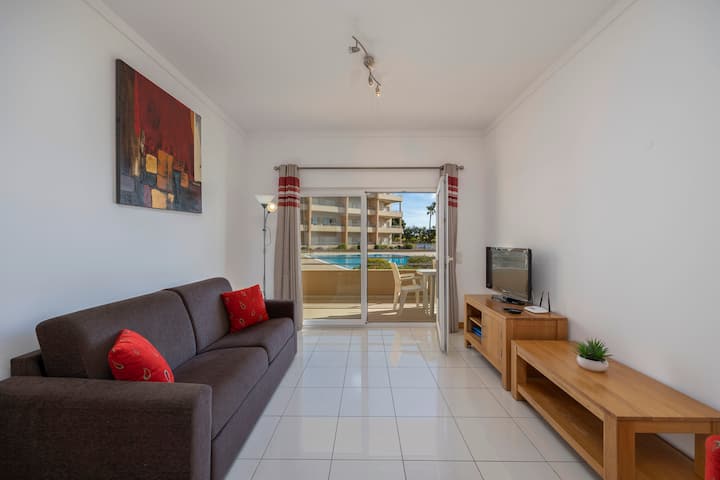 Quinta Da Barracuda Poolside 1-bed Beachfront Apt - Albufeira