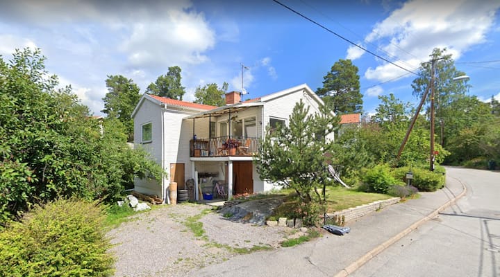 Eget Hus I Idyllisk Närförort, 20 Min Från City! - Stockholm
