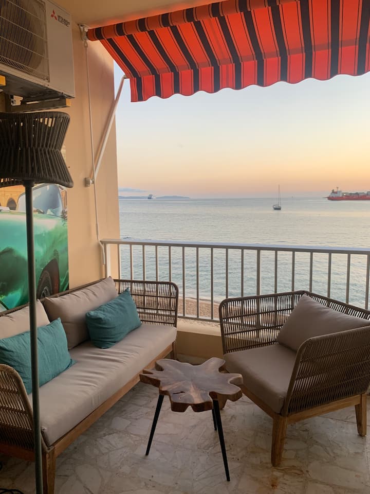 Ajaccio Les Pieds Dans L Eau - Ajaccio