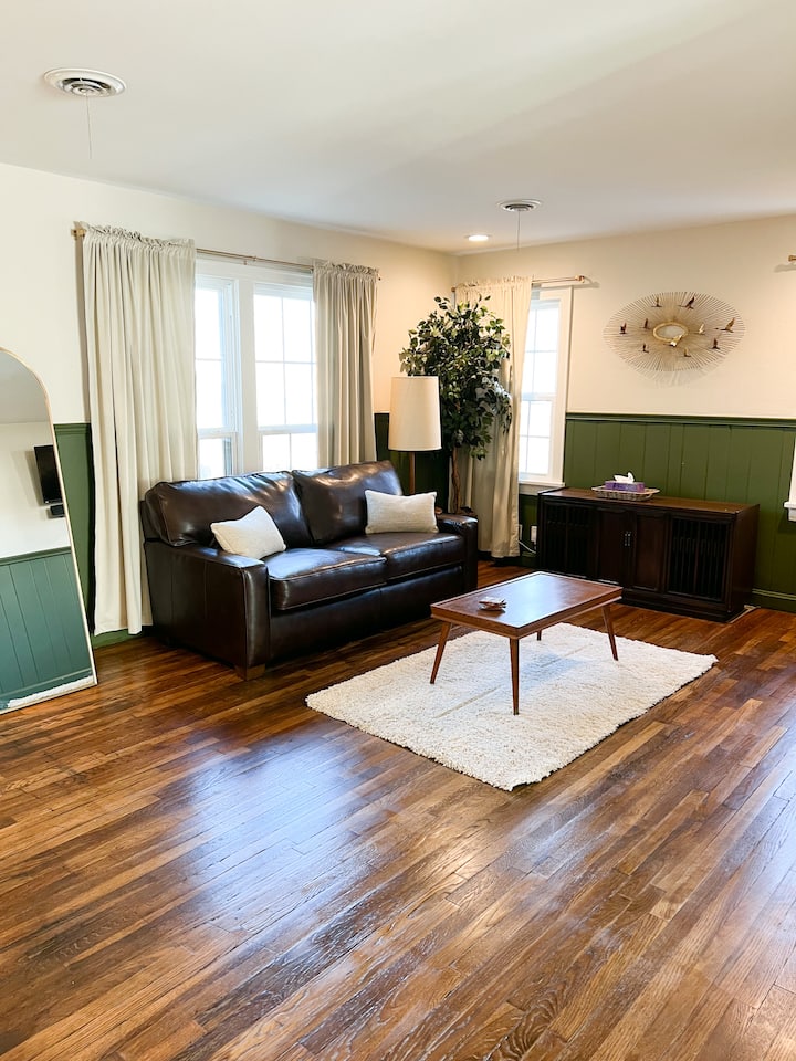 Little Blue House - Amarillo, TX