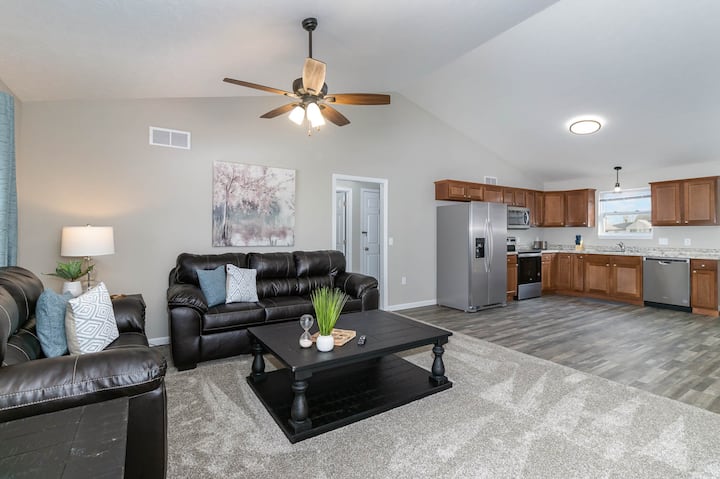 Brand New Home Among The Nook In Hamilton, Oh - Hamilton, OH