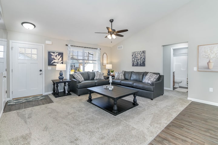 Brand New Home Among The Nook In Hamilton, Ohio - Hamilton, OH