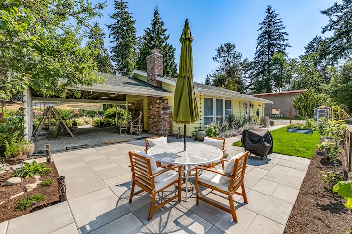 Outdoor Oasis - Edmonds, WA