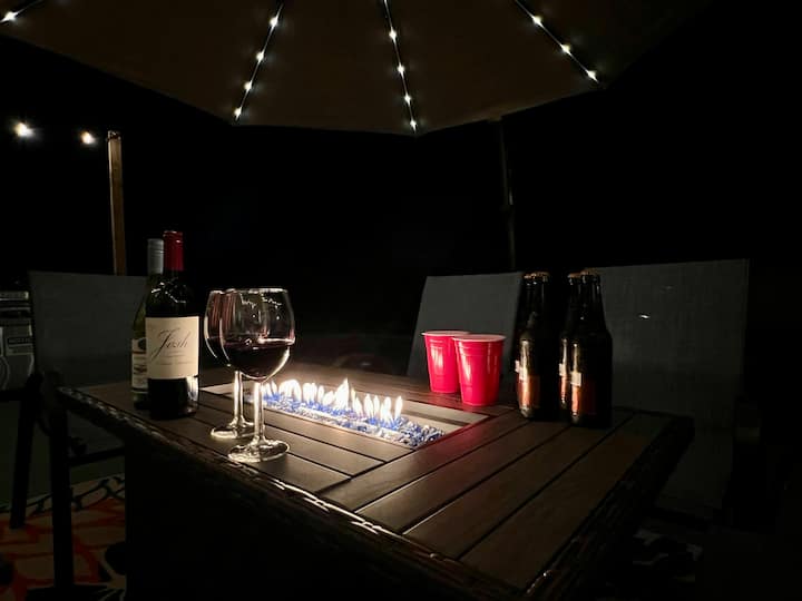 Cozy Stylish Home W/ Heated Pool & Big Parking - Clearwater Beach, FL