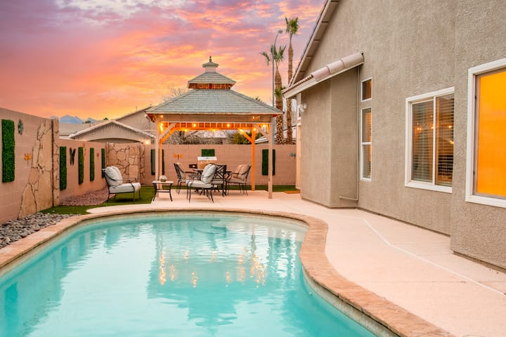 4br House W/ Pool & Pool Table | Posh Vegas Home - Las Vegas