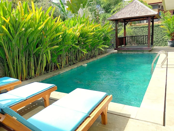 Kuta - 5 Bedroom - 3 Bathroom In A Great Location - Kuta