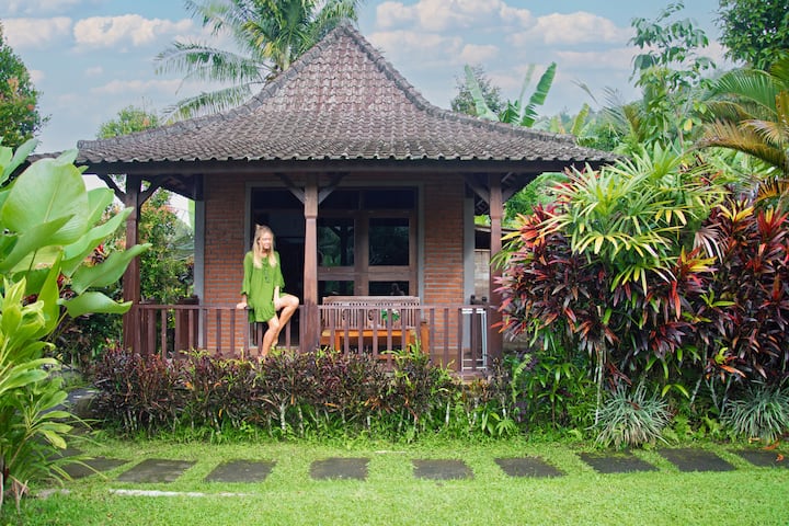 Garden Cottage In Magic Mountains - Munduk