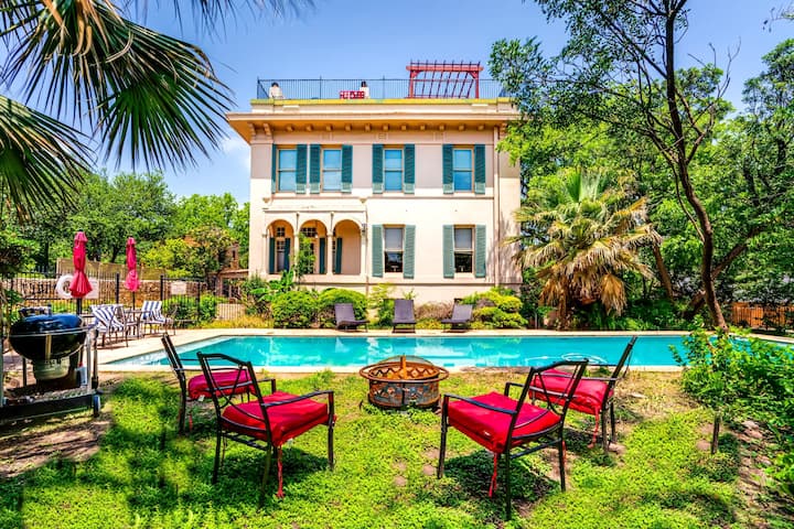 Historic Mansion | 7 Bedrooms | Pool | Close To Dt - San Antonio, TX