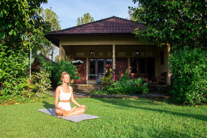 Garden Cottage In Magic Mountain - Munduk
