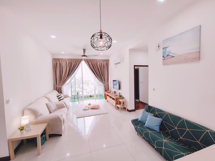 Large 4bed W Jacuzzitub@ciq-infinitypool/3parking - Johor Bahru