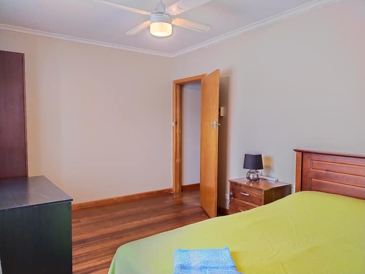 60 Room 1 Morwell - Churchill