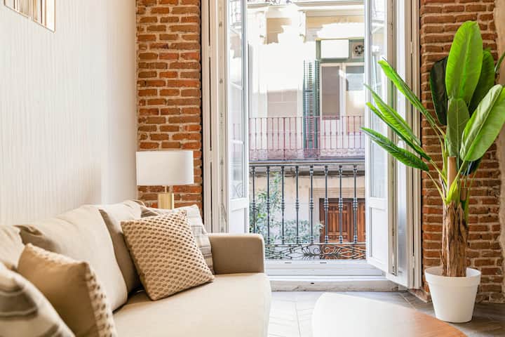 Elegant Apartment In The Heart Of Madrid - 馬德里