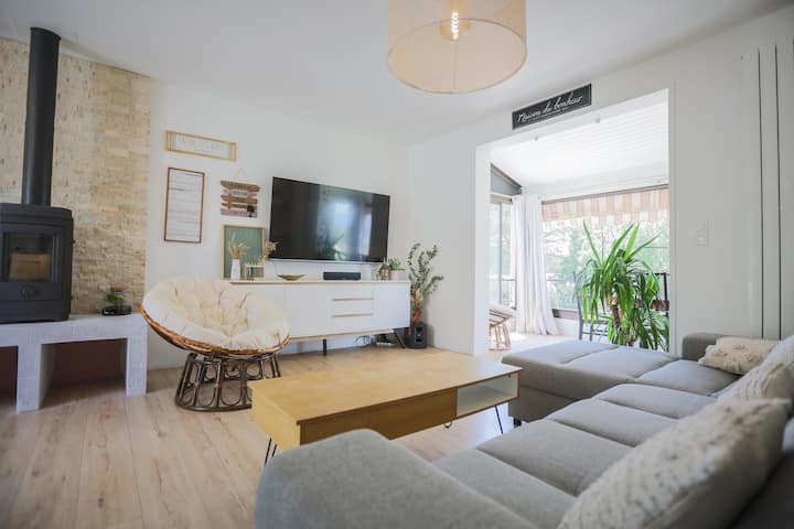 Haut De Villa 95m2 Avec Piscine Et Jardin - Fréjus