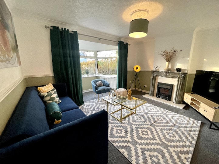 Kozyguru |Aston Uner Lyne L 3bd4bed L Freeparking - Oldham