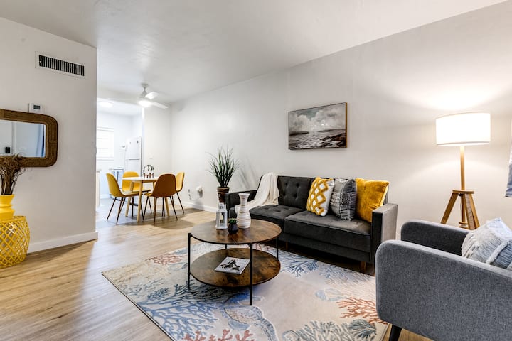 Spacious 2 Br Near Miami Airport. - Doral, FL