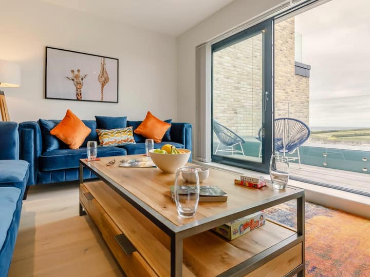 2 Bed House, Seascape - Porth Beach - Newquay