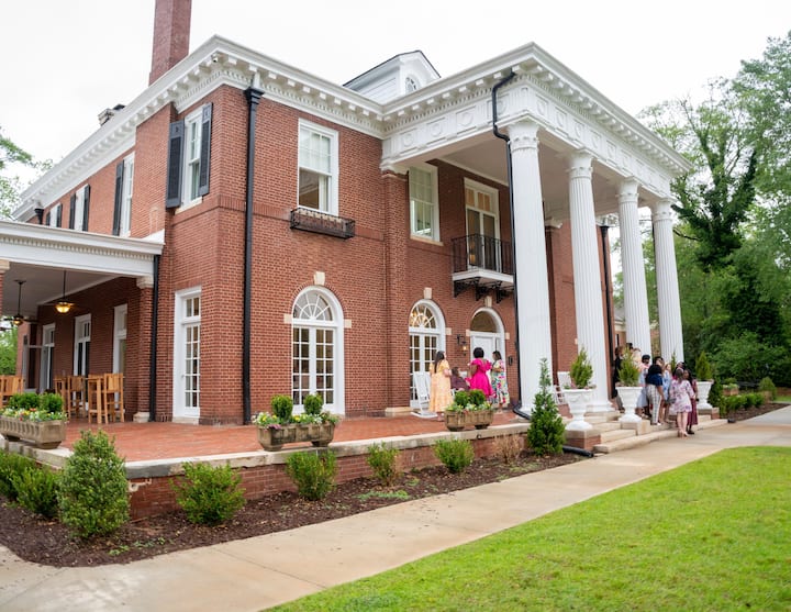 Truitt's Azalea Family Suite - LaGrange, GA