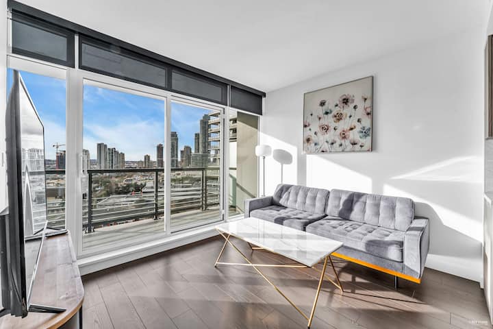 Amazing Brentwood 1br+1be Condo/11 - Burnaby