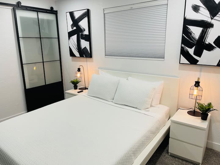 Northern Chic 3br/2ba | Near Downtown + Parking - Flagstaff, AZ