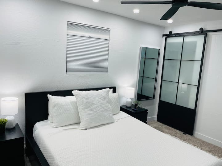 Southern Chic 1br/1ba | Near Downtown + Parking - Flagstaff, AZ