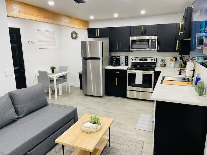 Southern Chic 1br/1ba | Near Downtown + Parking - Flagstaff, AZ