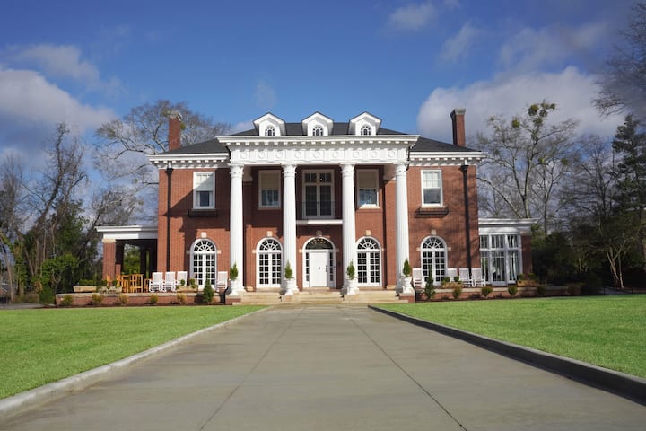 Truitt's Dogwood Suite - LaGrange, GA