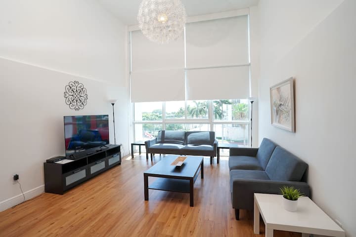 Beachfront 3 Bedroom Condo-hotel - Miami Beach, FL