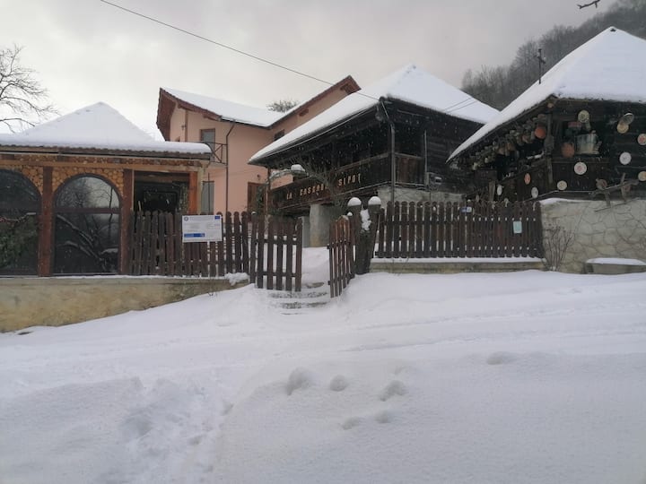 Cabana Aproape De Straja - Vulcan