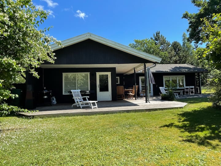 Tæt På Strand, Havn, Natur Og By - Denmark